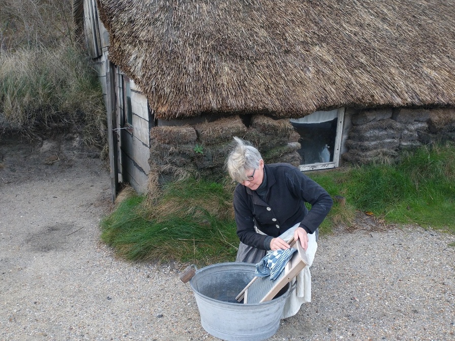 Leven in een plaggenhut - VVV Texel